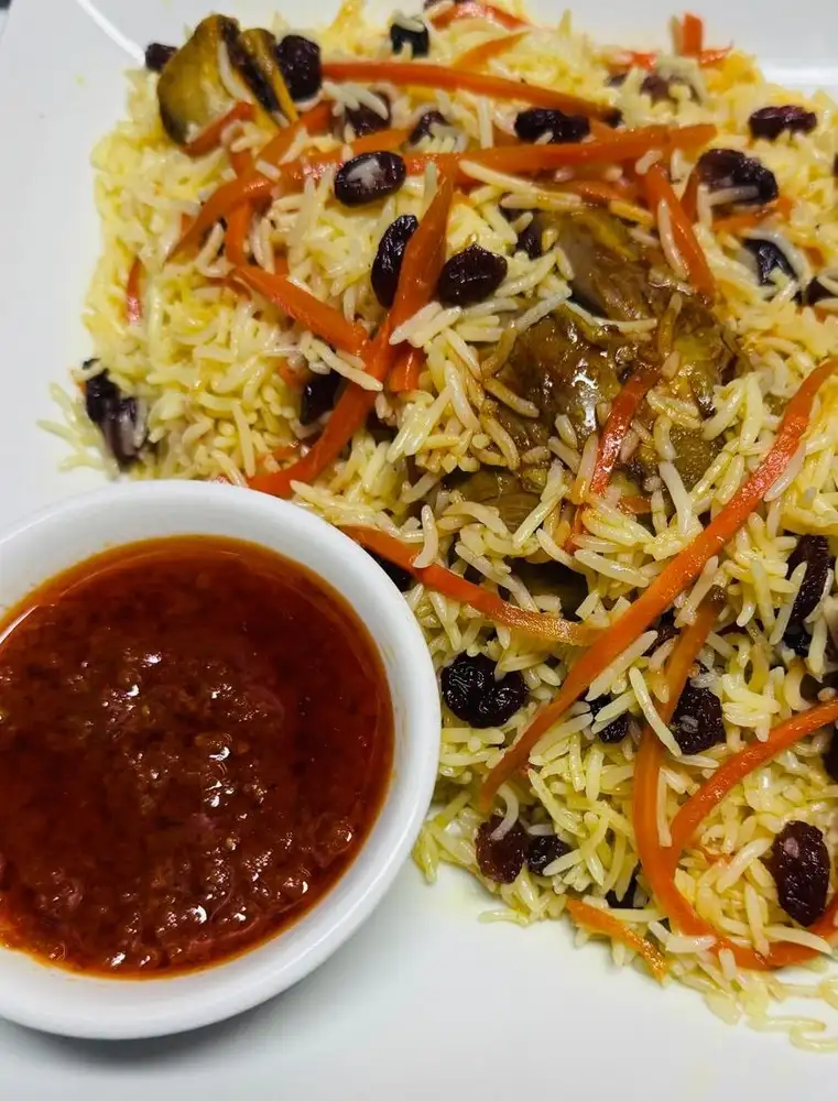 Sedaghat Restaurant - Authentic Dining Experience